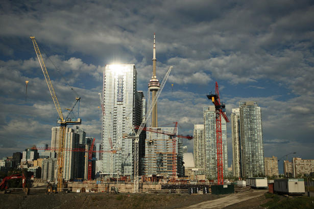 TORONTO'S EXTREME DENSIFICATION : A CITY CORE FACING CHALLENGES – IAAC Blog