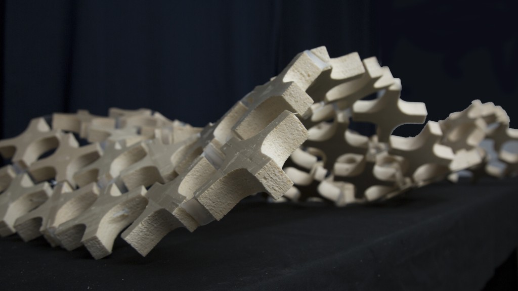 Programmable Reconfigurable Structures