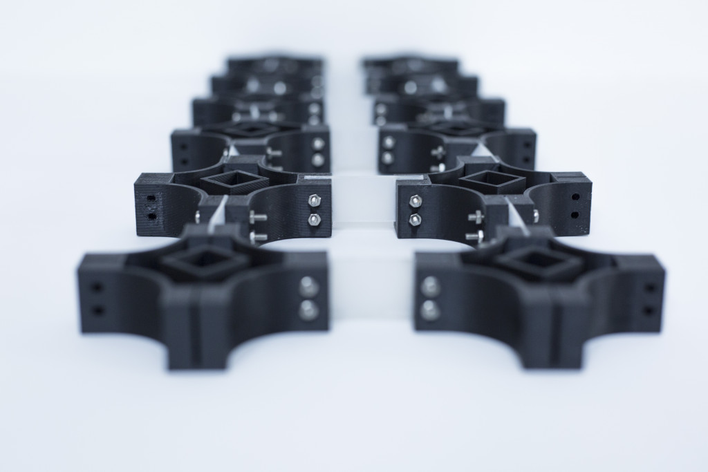 Programmable Reconfigurable Structures