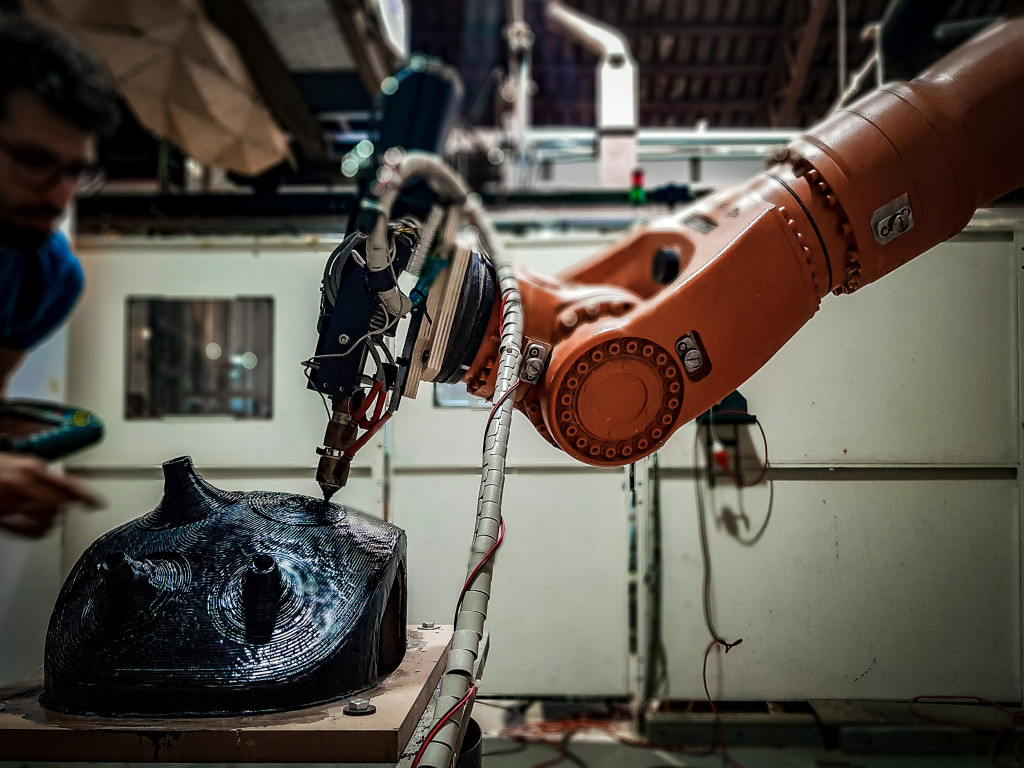 ROBOTIC HYBRID MANUFACTURING – IAAC Blog